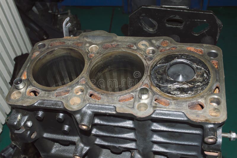 203 Engine Block Top View Stock Photos - Free & Royalty-Free Stock ...