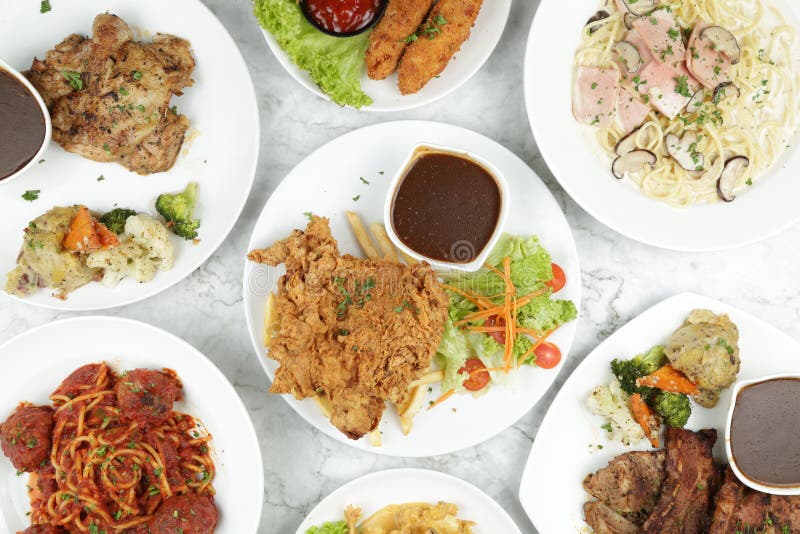 A Delicious and Delicious Western Food, Seafood Pasta with Avocado ...