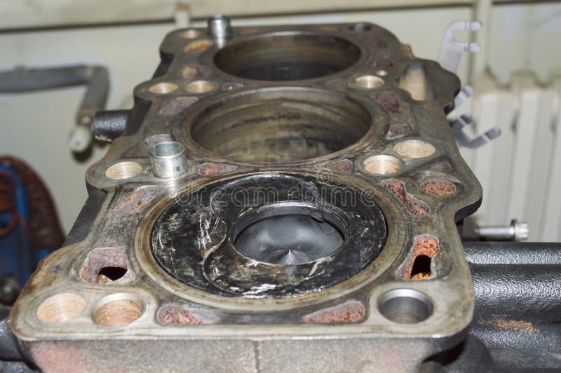 203 Engine Block Top View Stock Photos - Free & Royalty-Free Stock ...