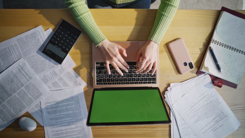 Top View Hands Typing Green Screen Computer Writing Text Keyboard at ...