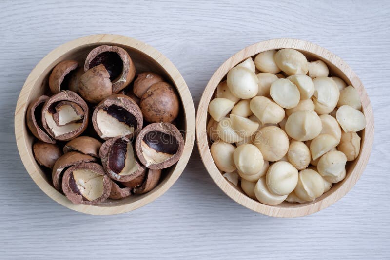 Top View Macadamia Nuts and Shell in Wooden Bowl Stock Image - Image of ...