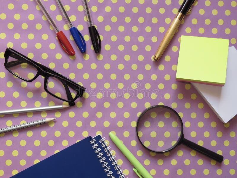 Top View. Patterned Worktable. Work and Visual Problems. Office Stuff ...