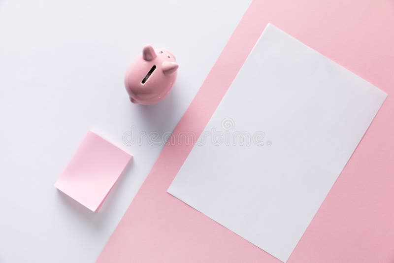 Top View of Pink Piggy Bank, Empty Sticky Notes Stock Image - Image of ...