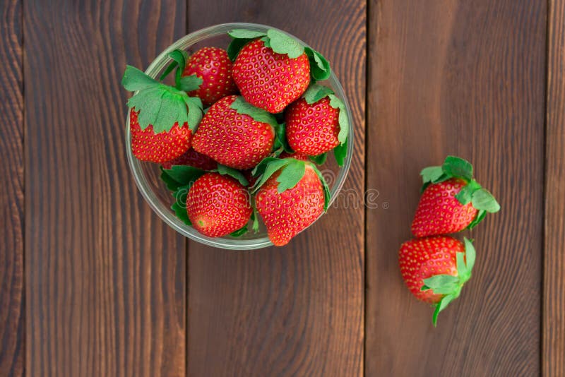 Top View of Strawberries in a Bowl on White Background. Healthy Fruit ...
