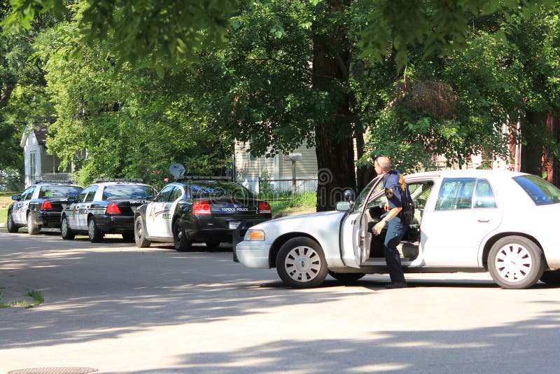 Topeka Police Officer Arriving on Scene Editorial Stock Image - Image ...
