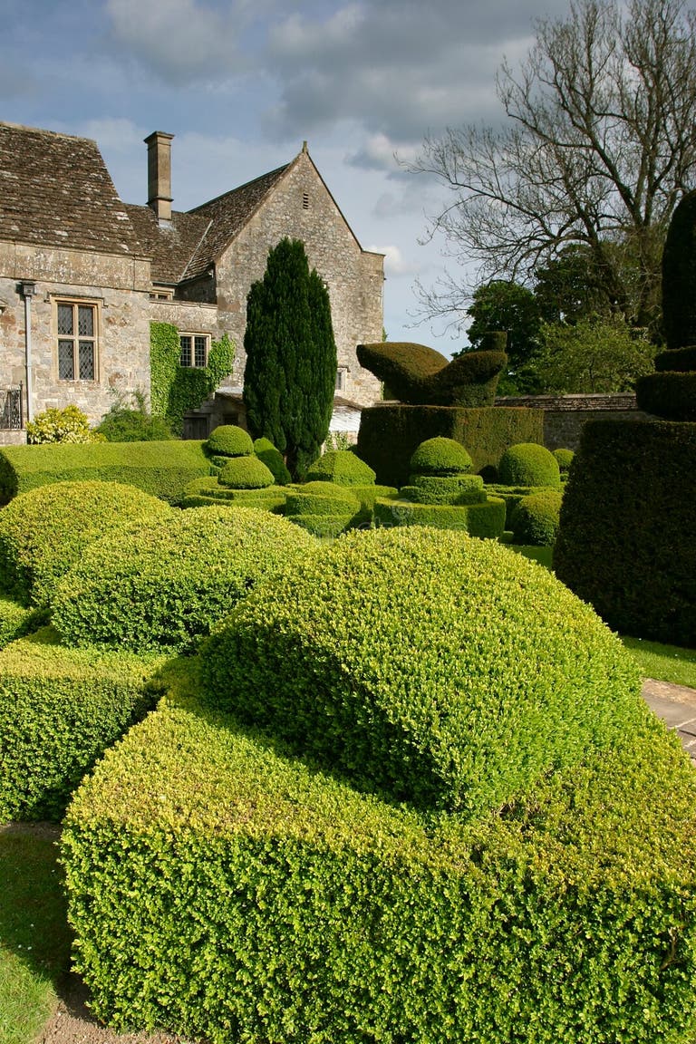 21,562 Topiary Stock Photos - Free & Royalty-Free Stock Photos from ...
