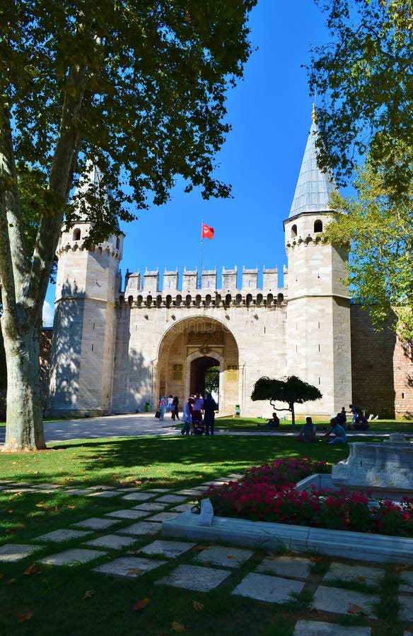 Topkapi Palace Complex in Istanbul in Turkey, Ottoman PalaceTopkapi ...