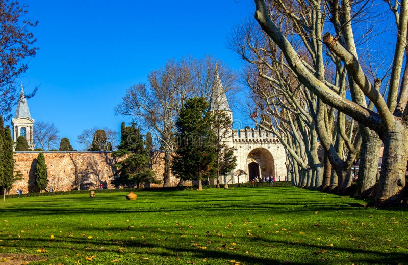 Topkapi Palace 1.Courtyard and 2. Gate View Editorial Image - Image of ...