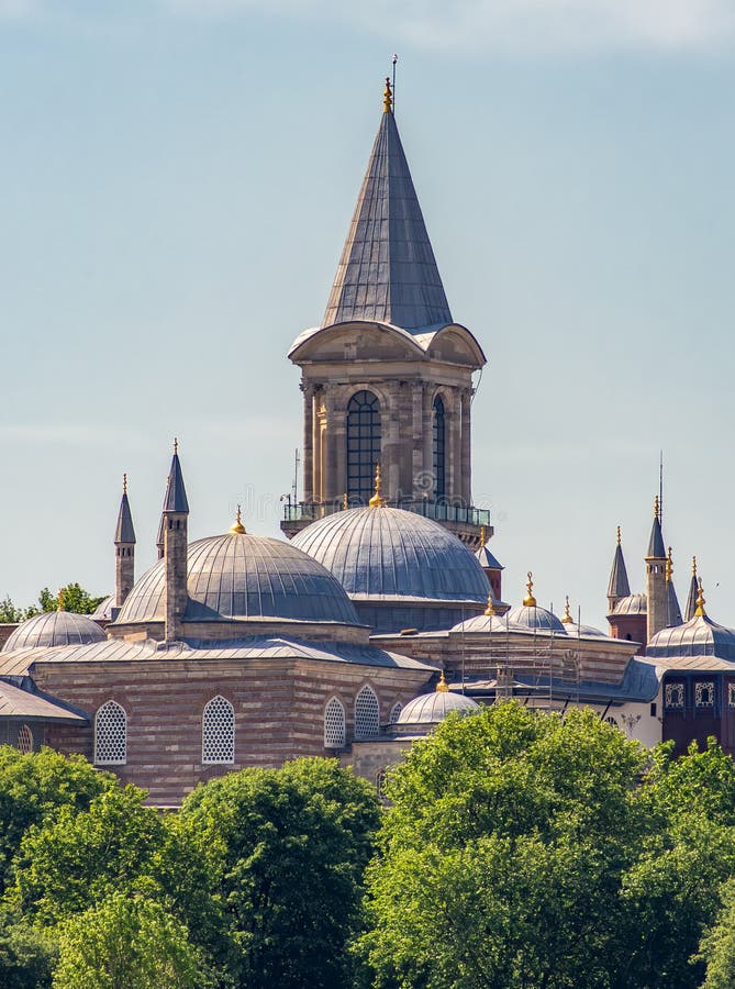 Topkapi Palace in Istanbul, Turkey Stock Illustration - Illustration of ...