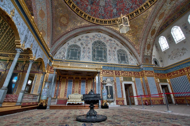 Topkapi Palace: Throne Room Editorial Stock Image - Image of pavilion ...