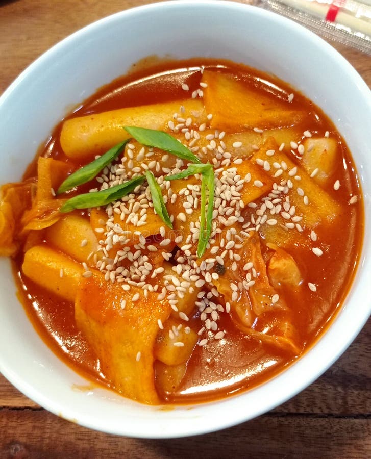 Toppoki imagem de stock. Imagem de delicioso, picante - 262047293