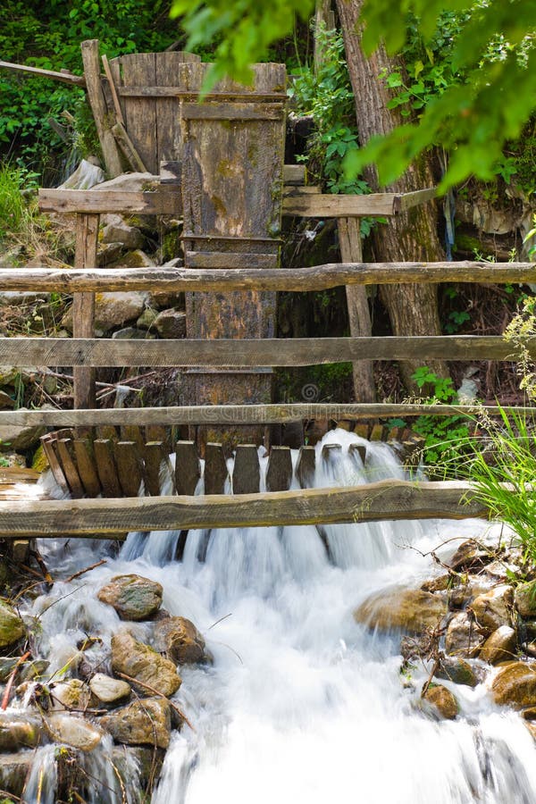 14,088 Torbellino Fotos - Libres de Derechos y Gratuitas de Dreamstime