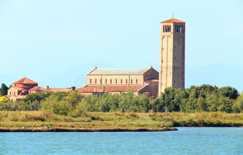 Torcello Es Una Isla Escaso Poblada Cerca De Venecia Foto de archivo ...