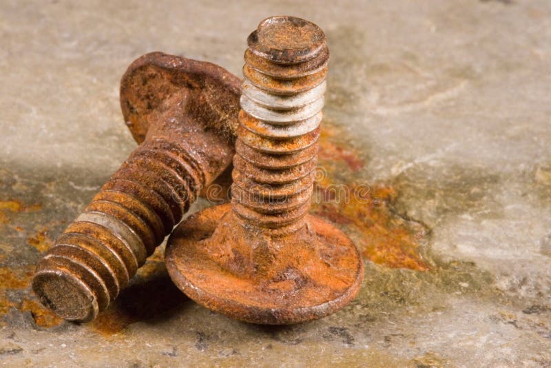 Tornillos oxidados foto de archivo. Imagen de concreto - 3165010