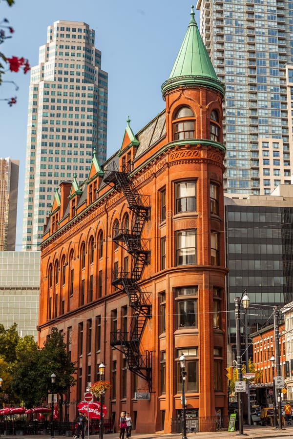Flatiron Bulding in Toronto Editorial Photo - Image of buildings ...