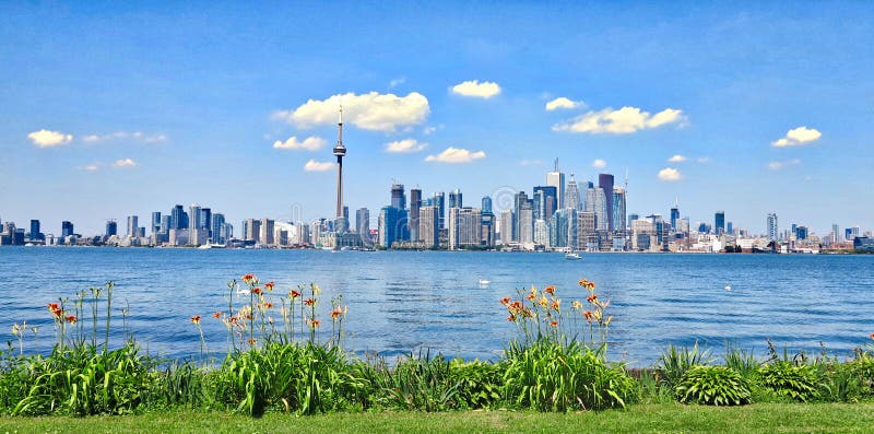Free Public Domain CC0 Image: Toronto, Canada Skyline Over Waterfront ...
