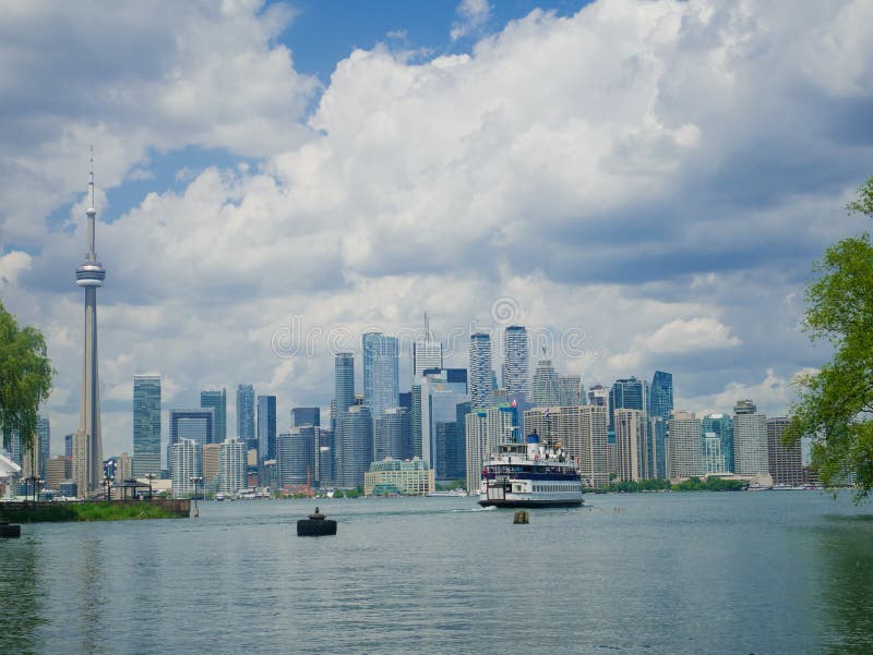 Toronto Centre Island Landscape Editorial Photography - Image of ...