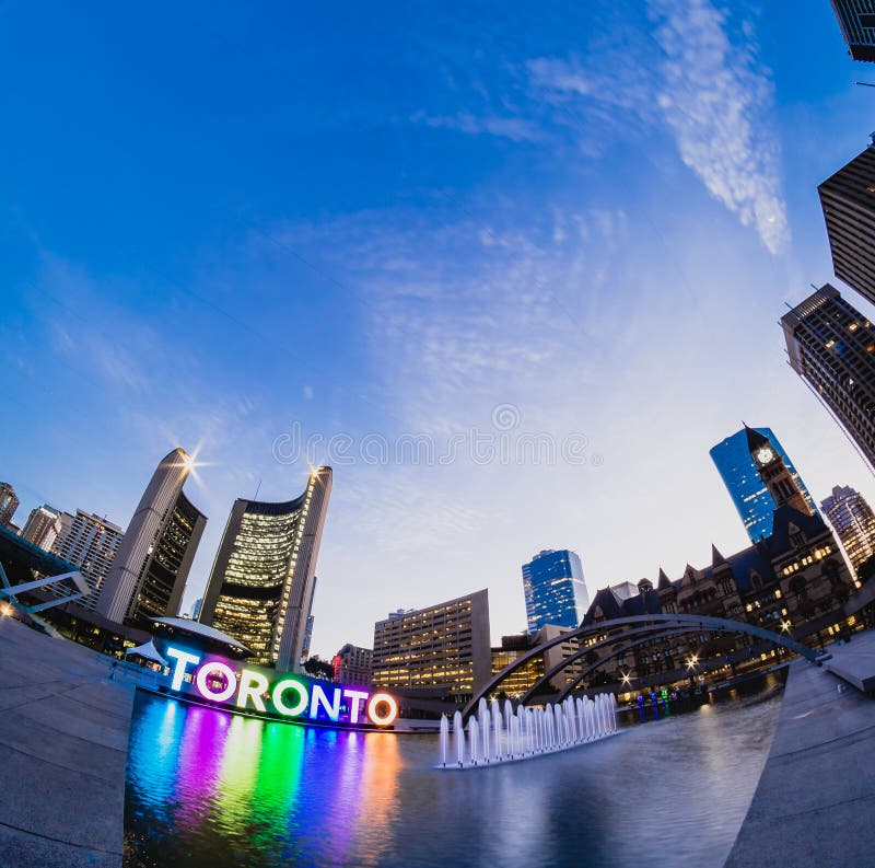 Toronto City Hall editorial stock photo. Image of downtown - 76557113