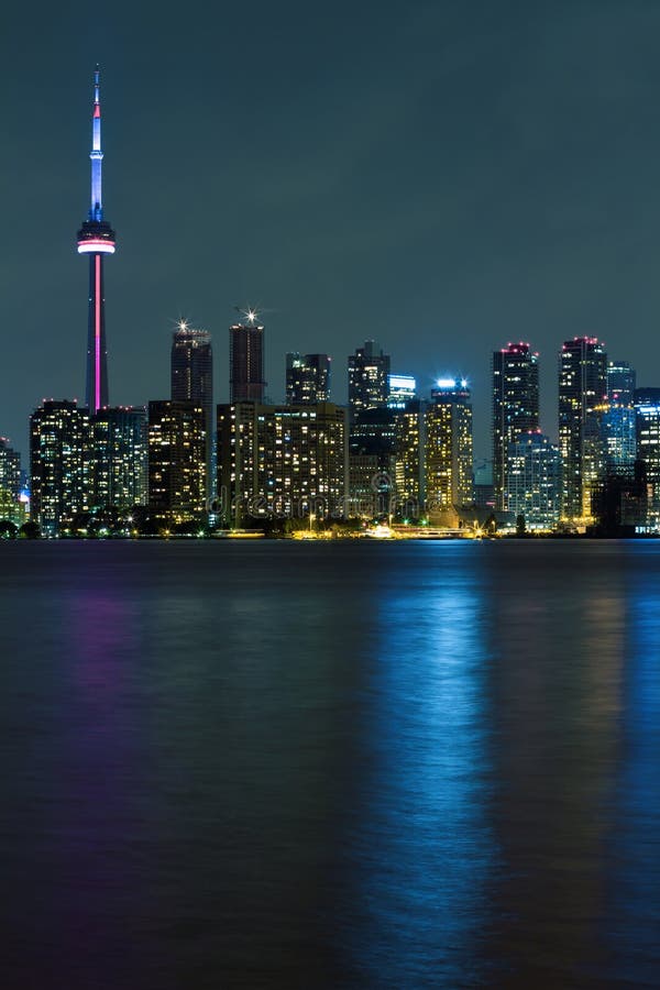Toronto city at night stock image. Image of light, nature - 33621949