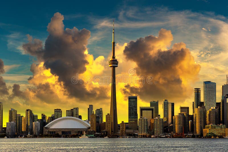 Toronto and CN Tower at Sunset Editorial Stock Photo - Image of canada ...