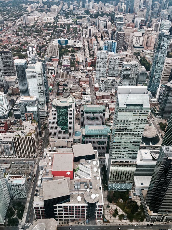 Toronto editorial stock image. Image of city, tower, skycraper - 99602759