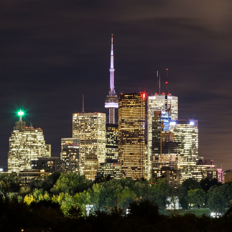 Toronto Downtown at Dusk editorial photo. Image of clouds - 59967576