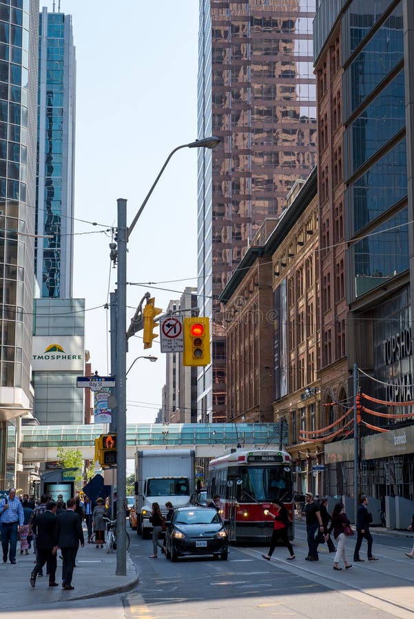 Toronto downtown editorial stock image. Image of reflection - 88217629