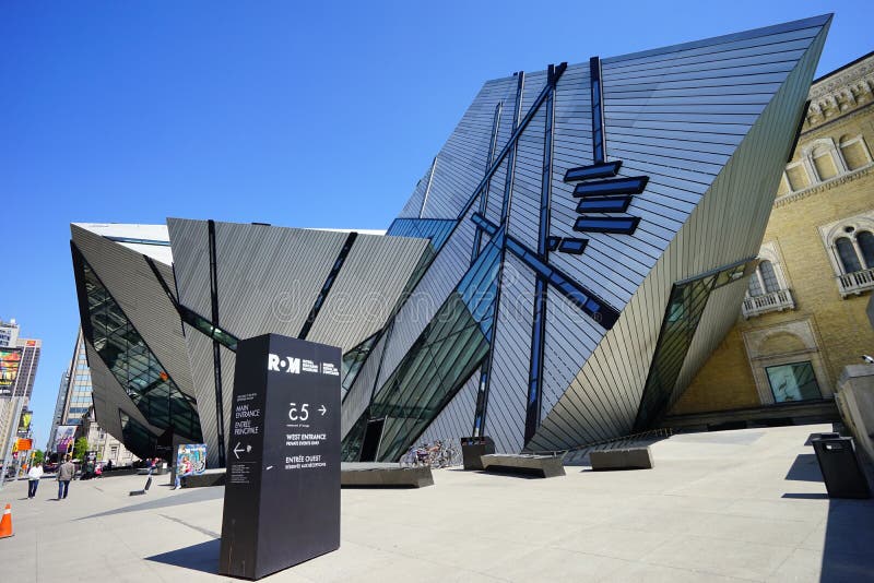 Toronto museum editorial image. Image of architectural - 71805260