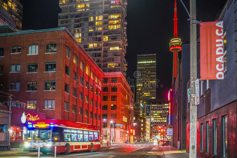 Toronto Night View (Canada) Editorial Stock Image - Image of tower ...