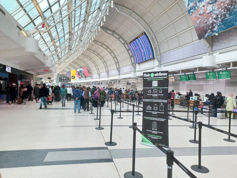 Toronto Pearson International Airport Terminal Editorial Image - Image ...