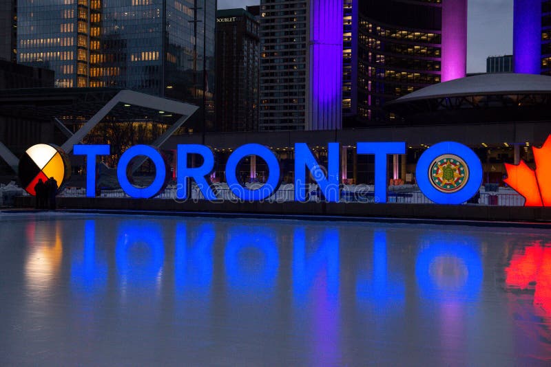 Toronto Sign at Nathan Phillips Square in Downtown Toronto Editorial ...