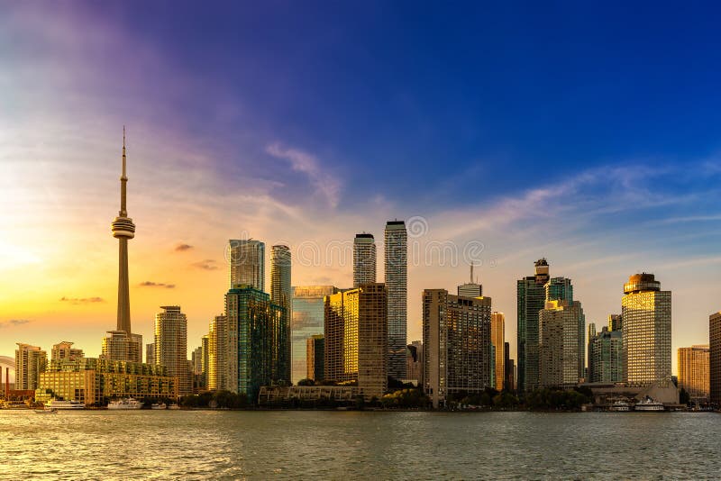 Toronto Skyline at Sunset, Canada Stock Image - Image of modern, night ...
