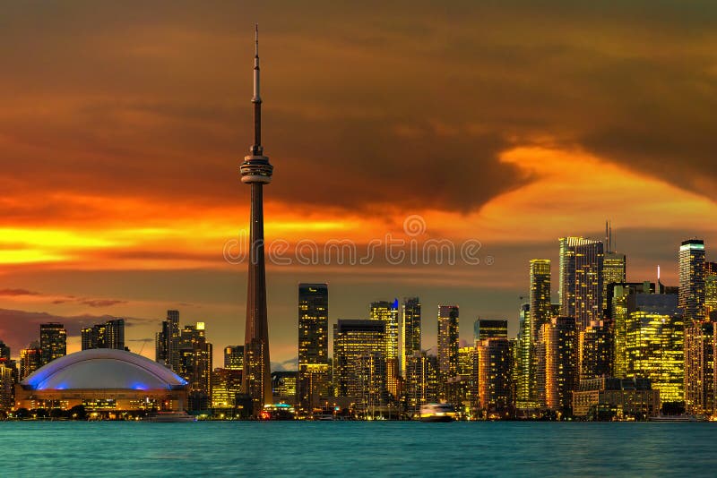 Toronto Skyline at Sunset, Canada Editorial Photography - Image of city ...