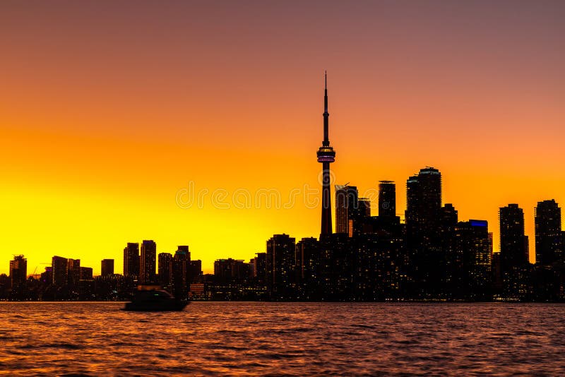Toronto Skyline at Sunset, Canada Stock Photo - Image of panorama ...