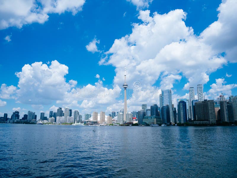 Toronto Waterfront Landscape Editorial Photography - Image of island ...