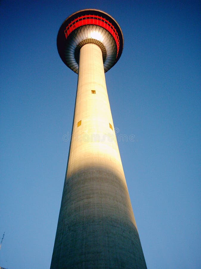 Torre 3 de Calgary foto de archivo. Imagen de rocas, torre - 57006