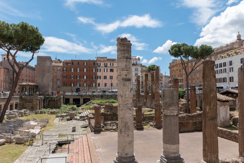 Torre Argentina - Rome Italy - 2 Editorial Photo - Image of column ...