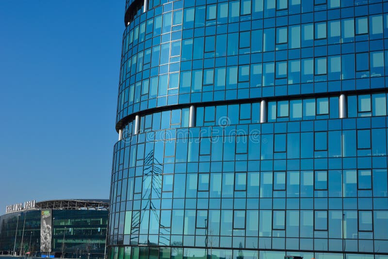 Torre azul moderna imagen de archivo editorial. Imagen de exterior ...