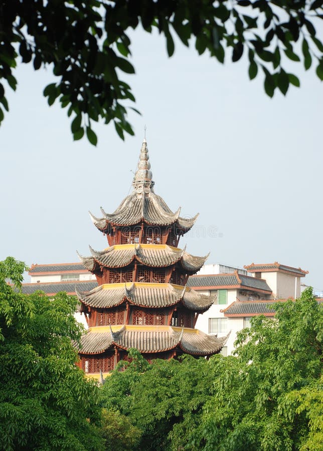 Torre china antigua imagen de archivo. Imagen de paisaje - 25359799