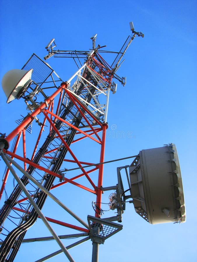 A Torre Da Telecomunicação, O Rádio Do AM E A Transmissão De Tevê ...