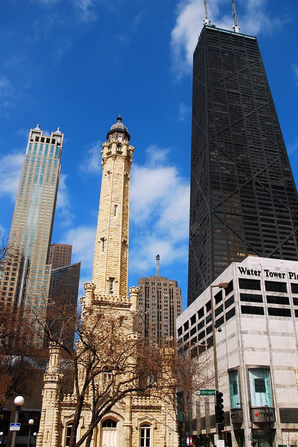 Torre De Agua Y Centro De Juan Hancock Imagen de archivo editorial ...