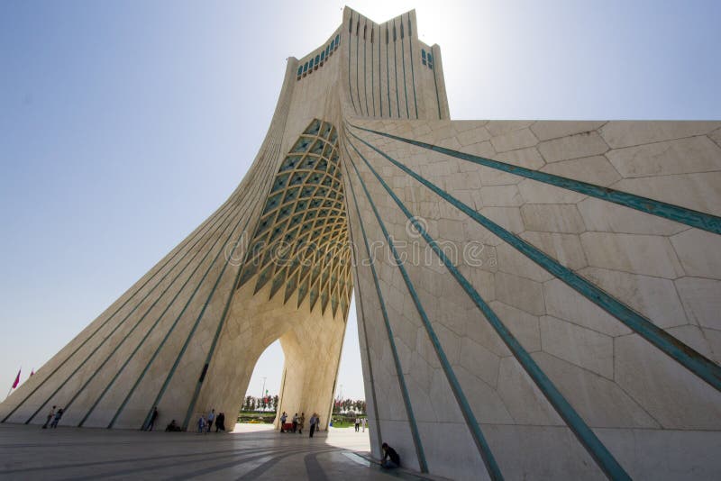 TORRE DE AZADI foto de archivo editorial. Imagen de recorrido - 125706798