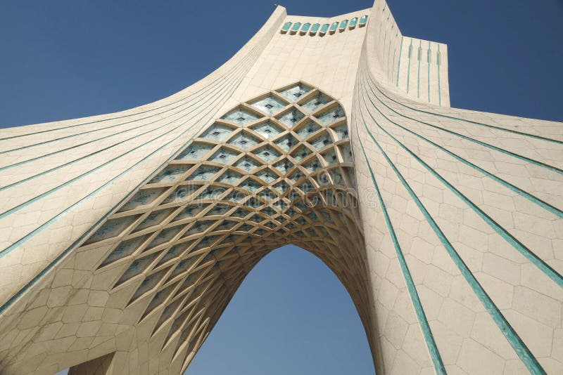 Torre Azadi No Irã De Teerã Imagem de Stock Editorial - Imagem de ...