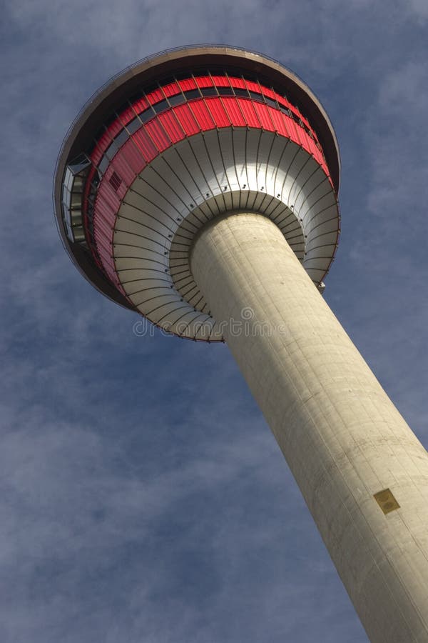 Torre de Calgary foto de archivo. Imagen de calgario, céntrico - 3264176