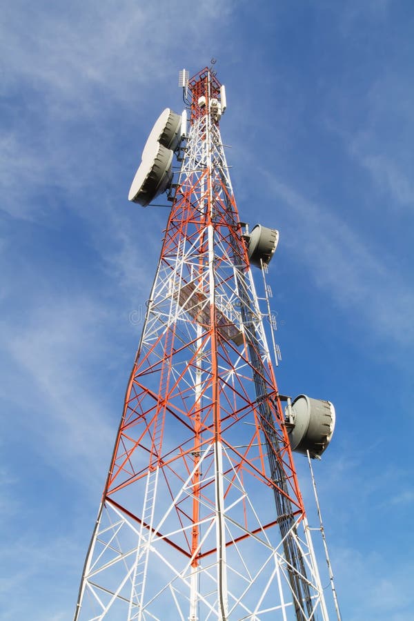 Torre de comunicação foto de stock. Imagem de torre, wireless - 35837586