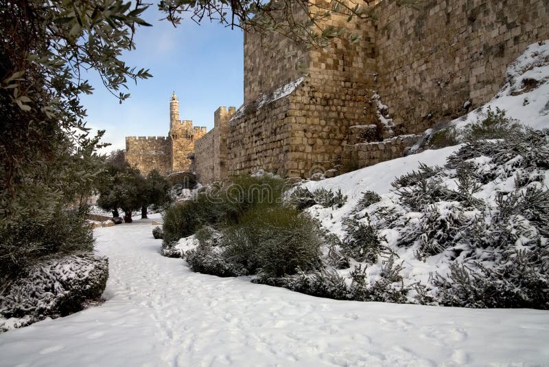 Torre De David Em Jerusalem No Inverno Na Neve. Foto de Stock - Imagem ...