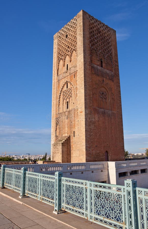 Torre de Hassan foto de archivo. Imagen de recorrido - 17660064