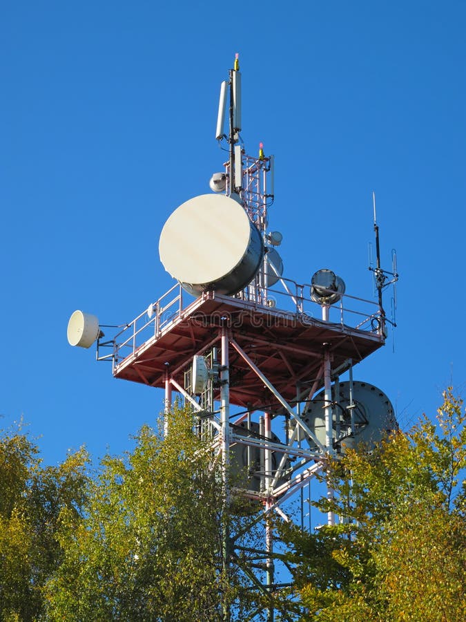 Torre De La Telecomunicación Foto de archivo - Imagen de aire ...