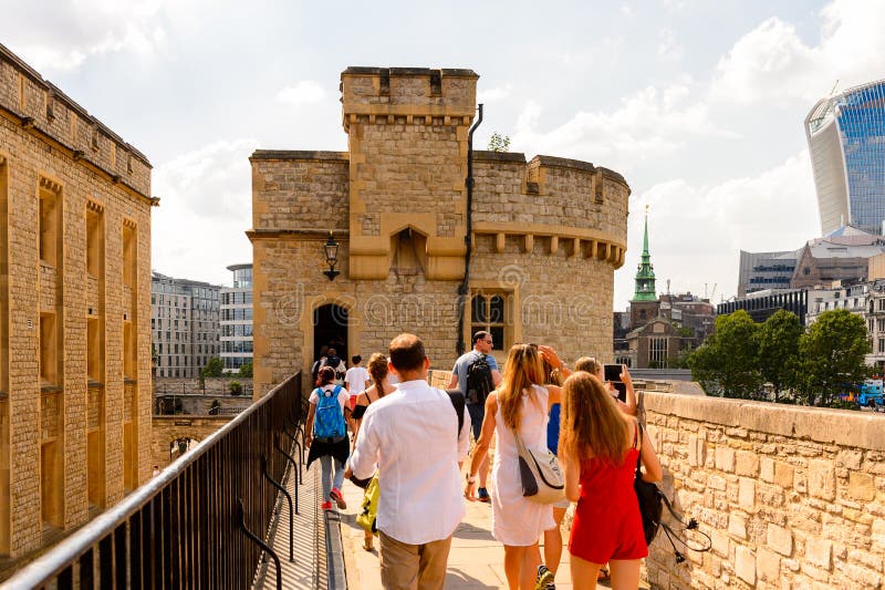 Torre De Londres, Inglaterra, Reino Unido Foto editorial - Imagen de ...