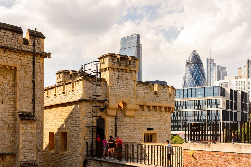 Torre De Londres, Inglaterra, Reino Unido Imagen editorial - Imagen de ...